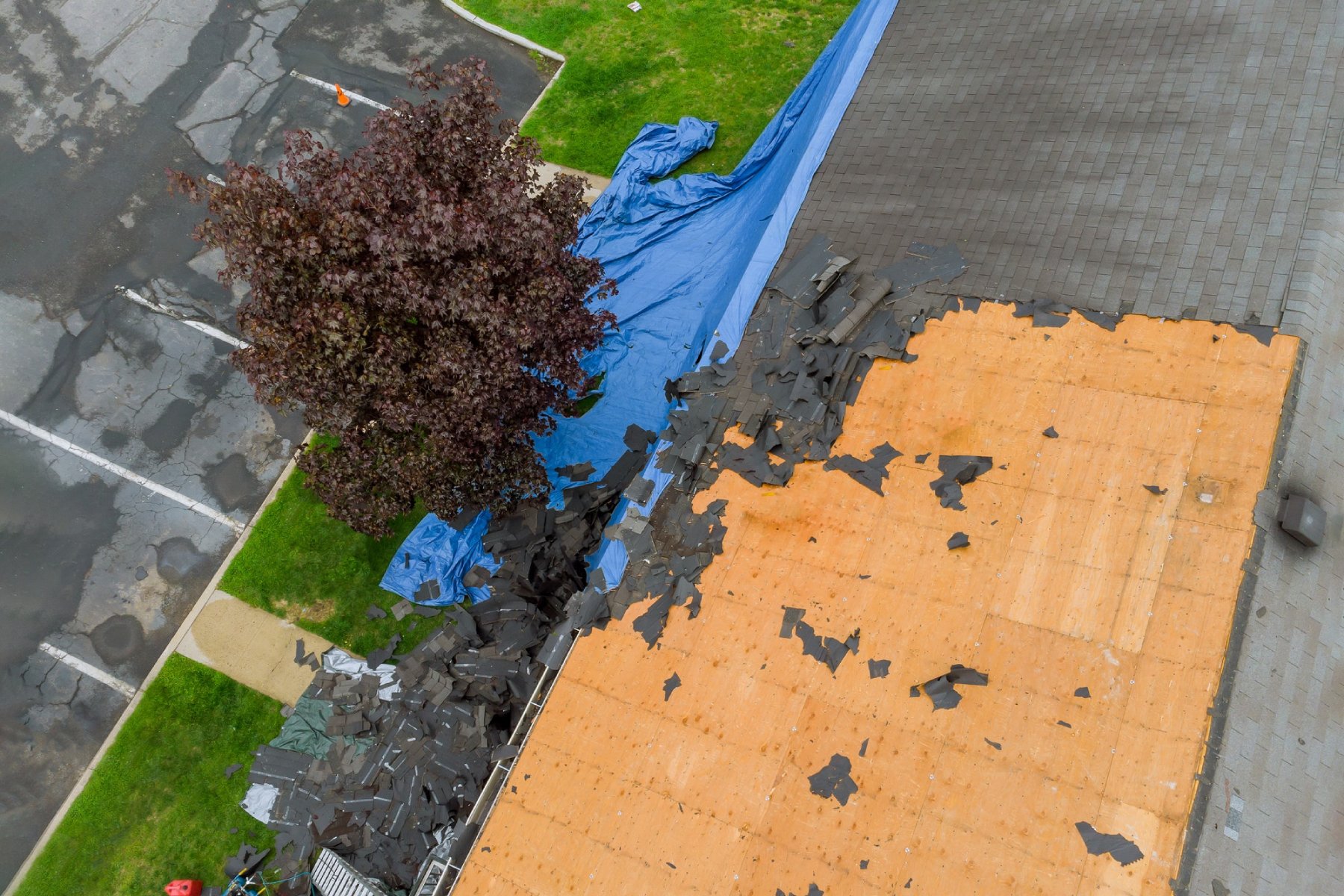 Emergency Roof Tarp: Protect Your Roof from Further Damage